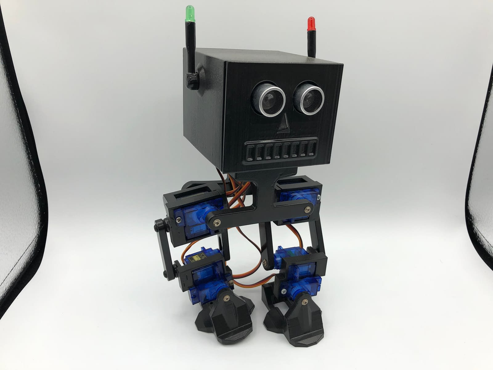Arduino Compatible Robots Complete Kits - Humans for Robots
